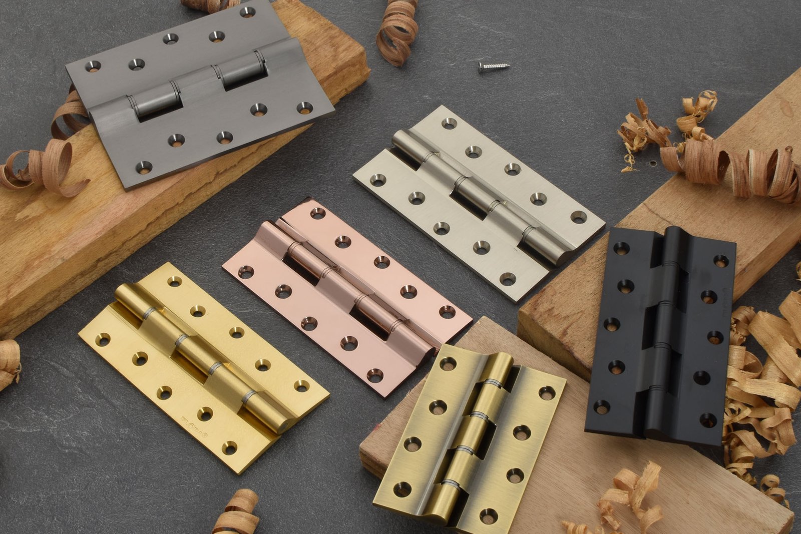 Flora Primo: Exclusive Hinges - Elevate Your Doors